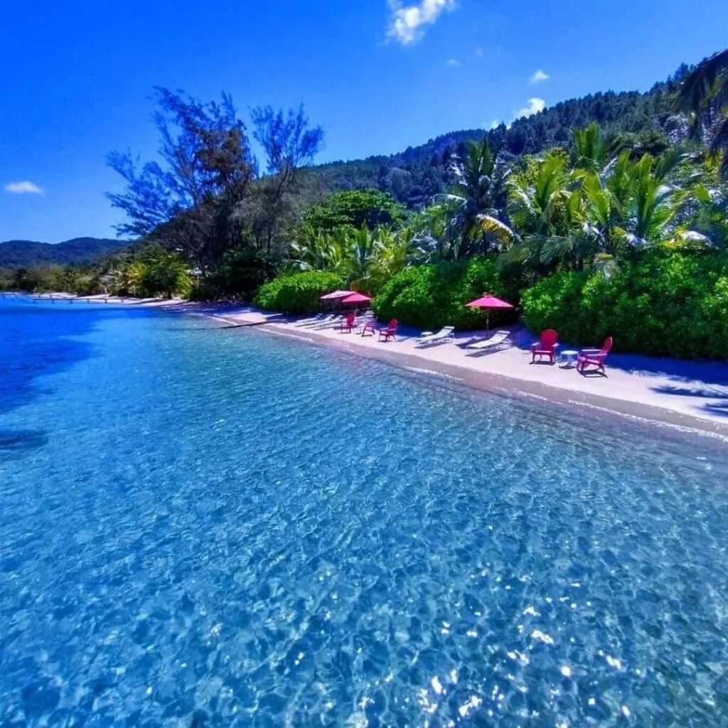 Bay Island - End of the World Resort - Guanaja, Honduras